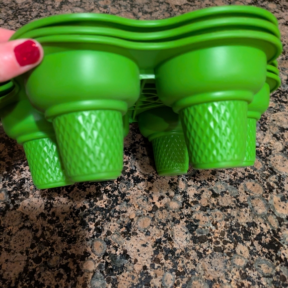Kitchen | Green Ice Cream Cone Mold | Poshmark